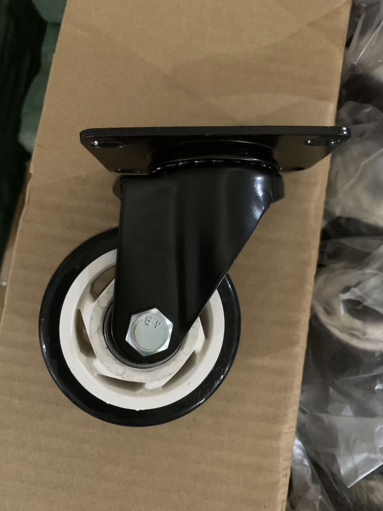 Industrial Casters with Various Mounting Types and Load Capacities